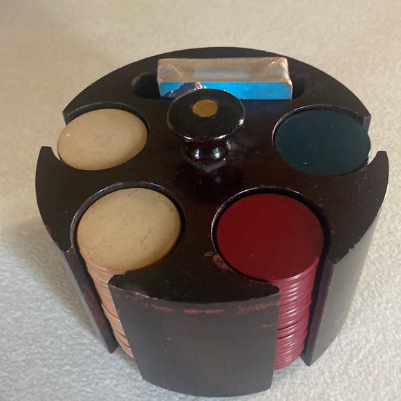 Games | Vintage 4 Slot Wooden Poker Caddy With 10 Claycomposite Chips ...